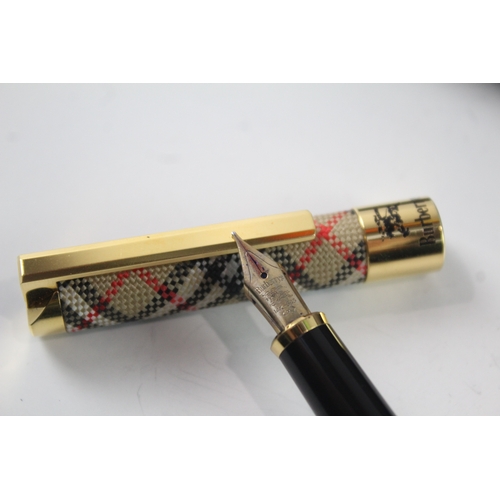 Vintage Burberry's of London Fountain Pen 14ct Gold Nib WRITING
