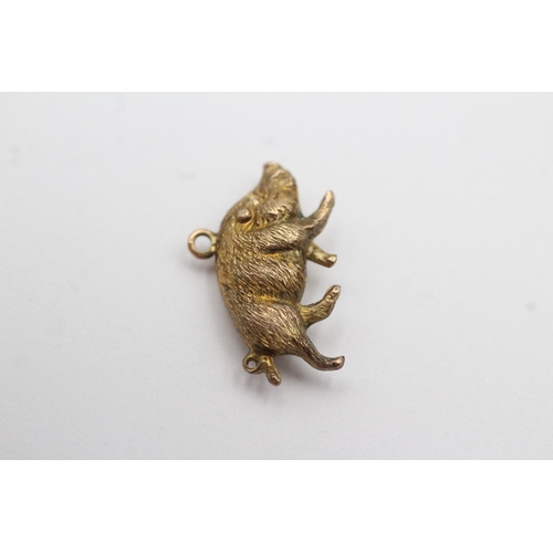 9ct gold boar charm (0.7g)