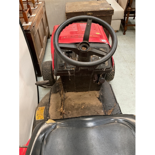 LAWNFLITE MODEL 604 11.5 HP 30 INCH CUT PETROL SIT ON TRACTOR MOWER ...