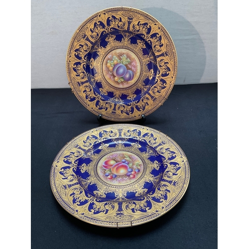 FIVE PIECES OF ROYAL WORCESTER, ORCHARD FRUITS AND TWO ROYAL WORCESTER ...