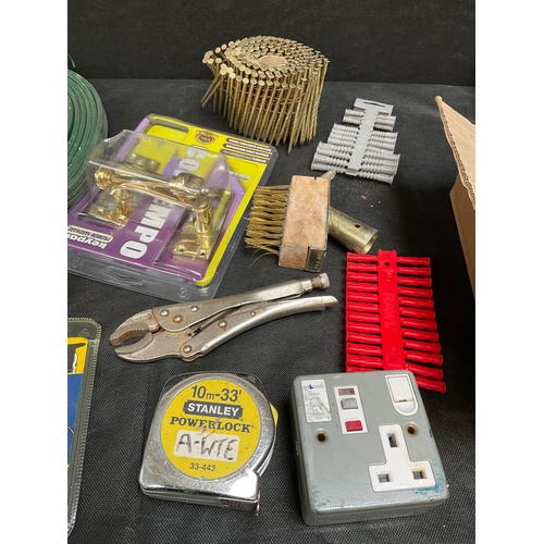 QUANTITY OF HARDWARE TO INCLUDE NAIL GUN NAILS, WALL FIXINGS, RAWL ...