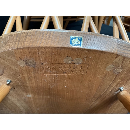 4 BLONDE ERCOL CHAIRS WITH CROSS SPINDLE DECORATION TO THE BACK AND ...