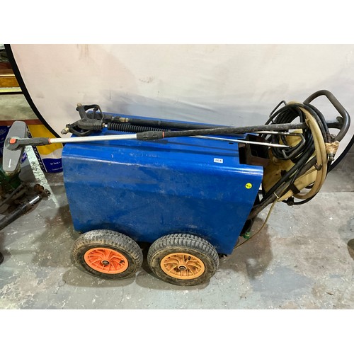 A H90 MARK 2 WARWICK PRESSURE WASHER COMPLETE WITH LANCES AND BRUSH IN ...