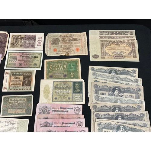 ENVELOPE OF FOREIGN BANK NOTES