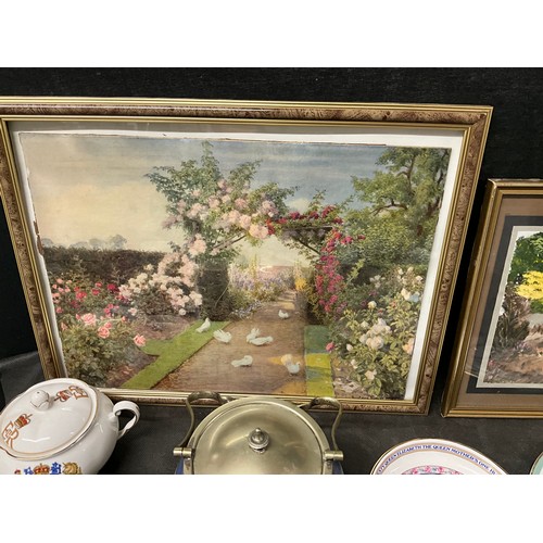 TWO BOXES OF CHINA TO INCLUDE JASPER WEDGWOOD BISCUIT BARRELL, PICTURES ...