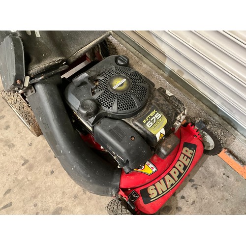 SNAPPER INTECH 6.75 BRIGGS & STRATTON MOTOR SELF PROPELLING LAWN MOWER