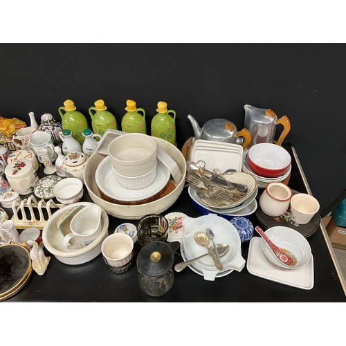 3 BOXES OF CHINA -PICQUOT WARE ETC