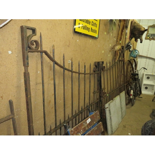 Pair of Victorian Blacksmith made entrance gates for a 9ft opening