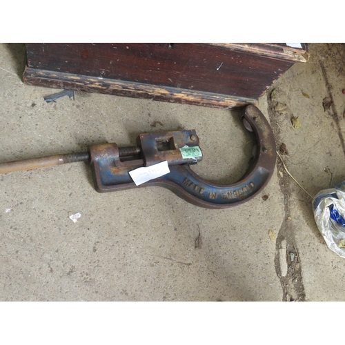 Record 105 pipe cutter