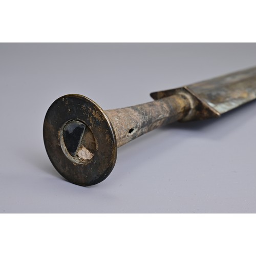 A RARE CHINESE BRONZE SWORD WITH BLACK LACQUERED SCABBARD, WARRING ...