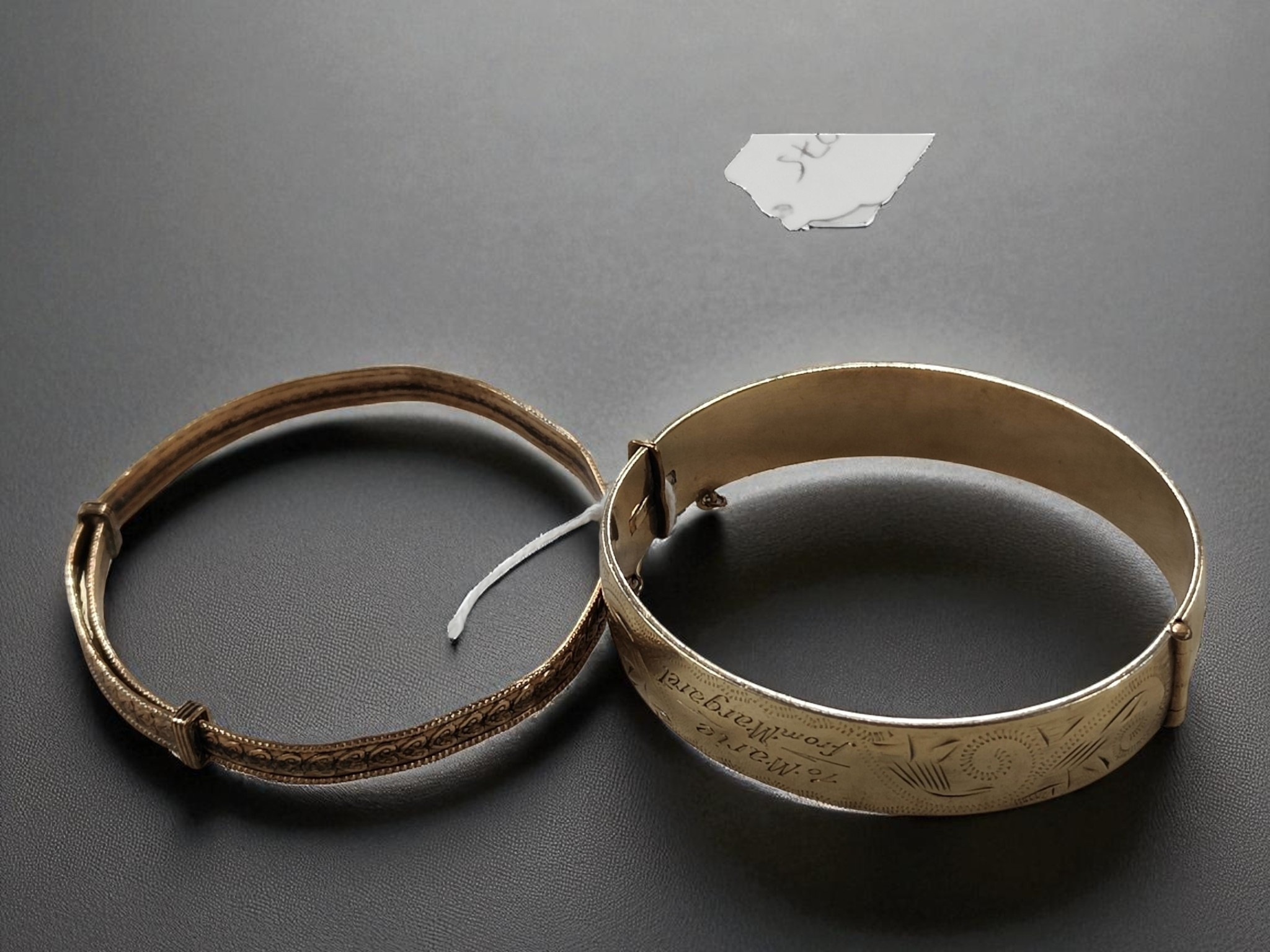 2 GOLD METAL CORE BANGLES