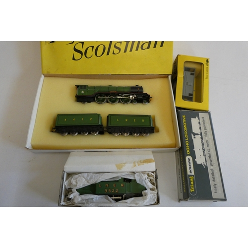 Trix 1180 twin tender Flying Scotsman locomotive, box E, Wrenn 2217 L.N ...