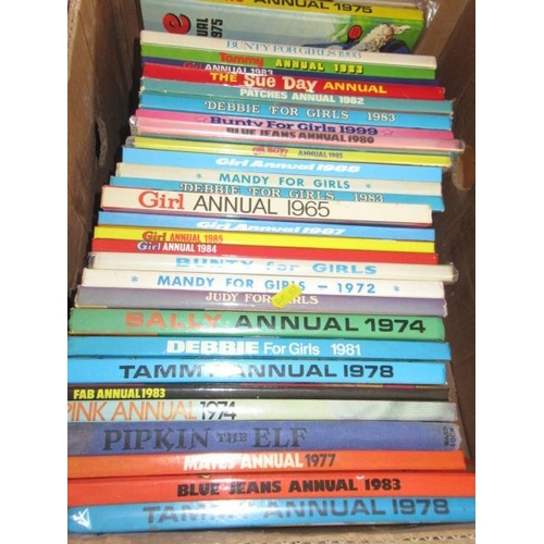 BOX OF GIRLS ANNUALS