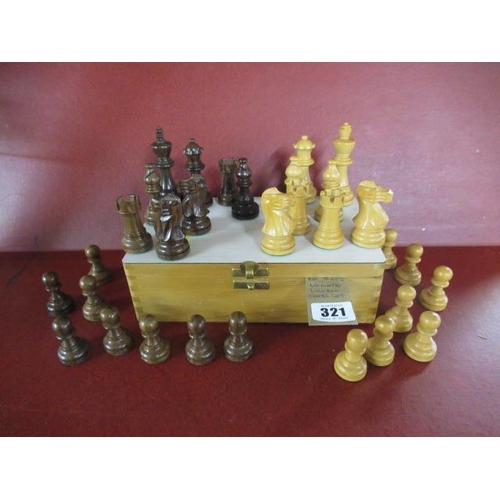 WEIGHTED WOODEN CHESS SET