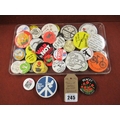 TRAY OF VINTAGE PROTEST BADGES