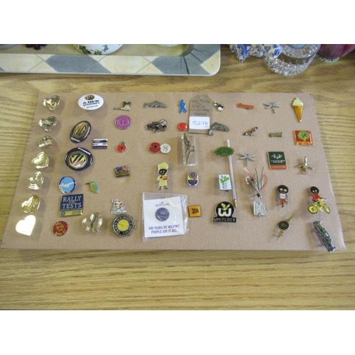 QUANTITY OF COLLECTABLE BADGES