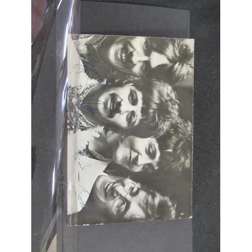 BEATLES AUTO PEN SIGNED PHOTO