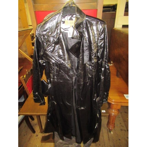 PAUL COSTELLOE BLACK PATENT RAINCOAT SIZE 12
