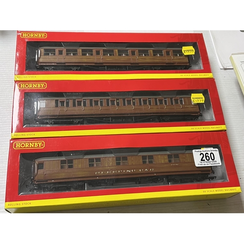 HORNBY R4600, R4599, R4602 COACHES