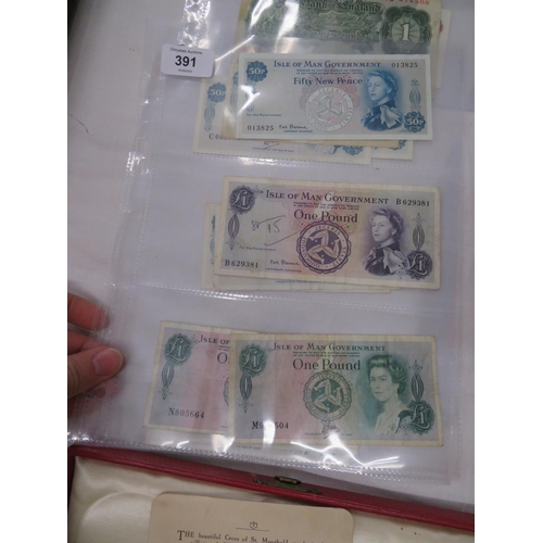 A collection of Isle of Man £1 and 50p notes