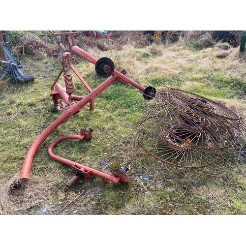 Acrobat four wheel hay and straw rake SEE MORE INFORMATION FOR VIEWING ...