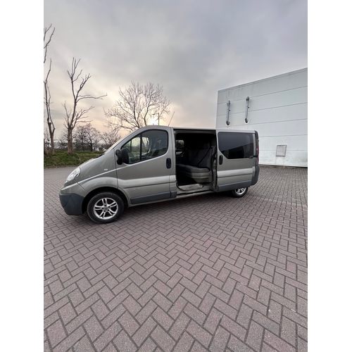 LMN497G Grey Renault Traffic crew cab van LWB 1996cc First Registered ...