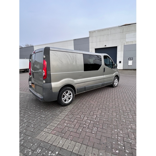 LMN497G Grey Renault Traffic crew cab van LWB 1996cc First Registered ...