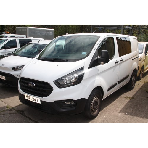 PMN294C White Ford Transit Custom 1995cc First Registered 17.06.2020 ...
