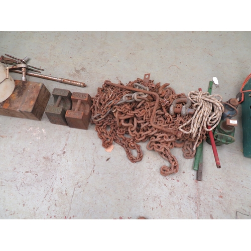 Large collection chains, bottle jacks and weights