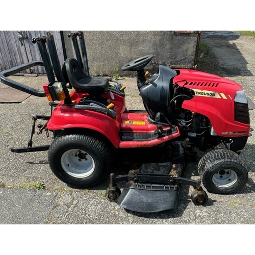 Massey Ferguson 22-20GC Compact tractor with cutting deck Rear 3 point ...