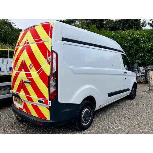 LMN567T White Ford Transit Custom 2198cc First Registered 01.09.2014 ...