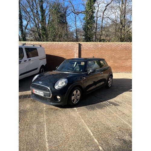 NMN901M Black Mini One 1198cc First Registered 15.02.2016 Approx 84,000 ...