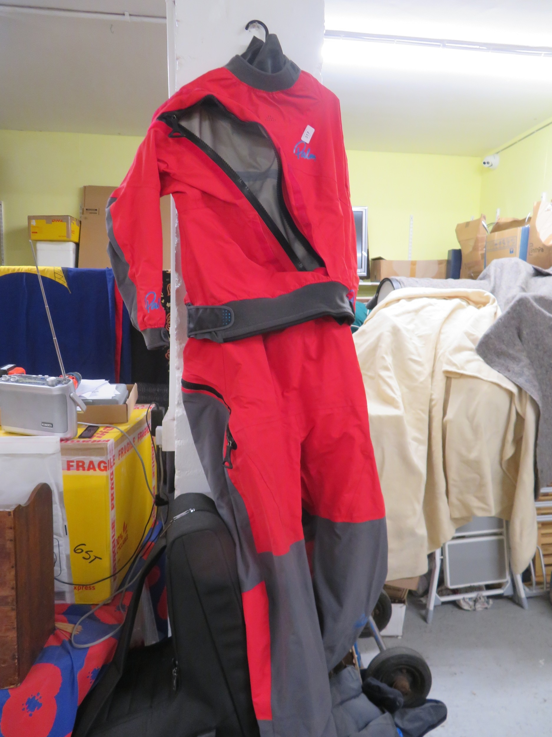 Palm paddleboarding/kayaking waterproof set, plus another and shoes