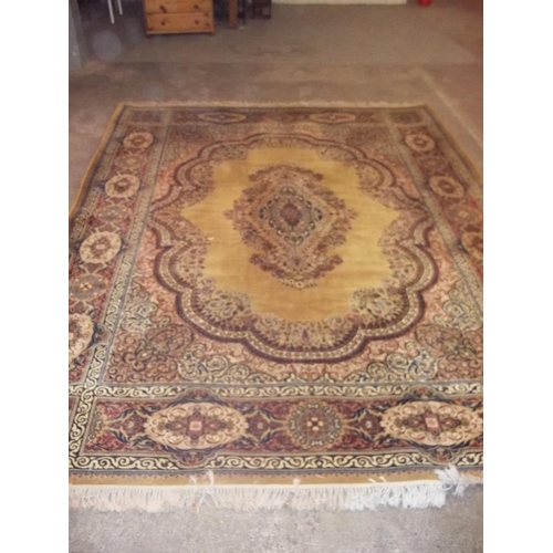 A PRADO ORIENT KESHAN SUPER WOOLEN RUG