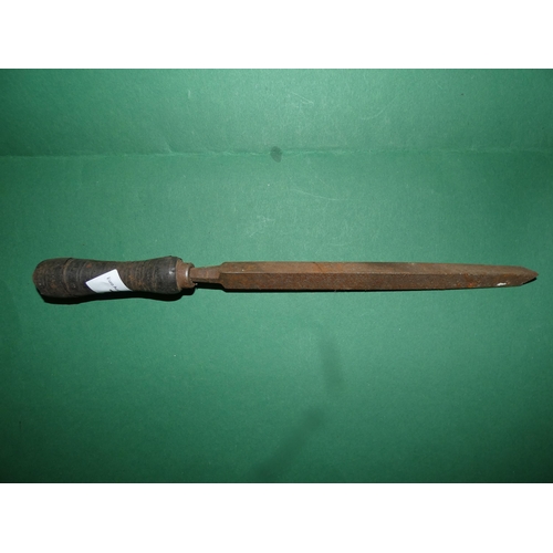 OLD 3-SIDED HAND FILE