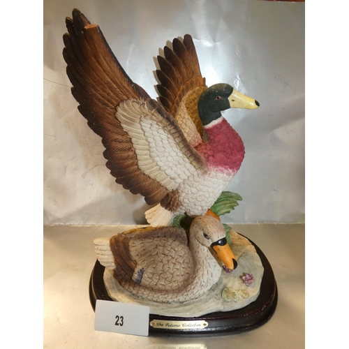 JULIANA COLLECTION BIG DUCK FIGURINE