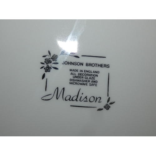6 x CERAMIC JOHNSON BROTHERS 'MADISON' PLATES