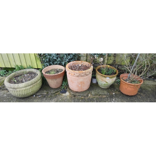 Five assorted pots including four clay and one reconstituted stone