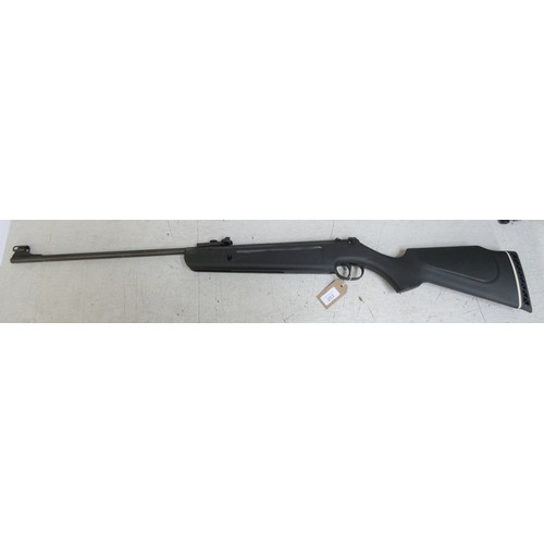 An SMK Synxs 4.5mm / 177 air rifle with plastic stock