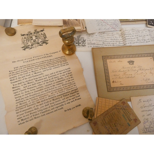 A large amount of paperwork appertaining to the Snelling family, to ...