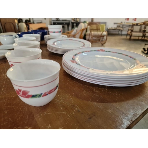 Qty of Vintage / Retro Tableware; Set of Matching Dinner Plates, Side ...