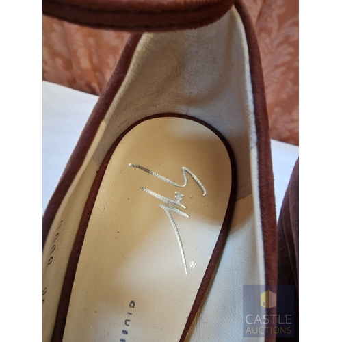 GIUSEPPE ZANOTTI Design Chocolate Suede Platform Peep-Toe Pumps ...