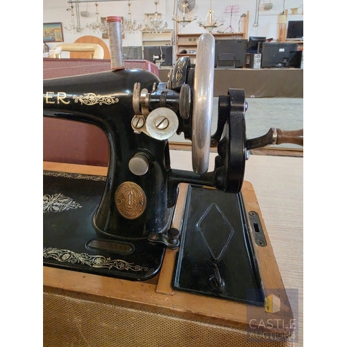 Antique Cast Iron Singer Sewing Machine, Model 99K, Circ 1922, Manual ...
