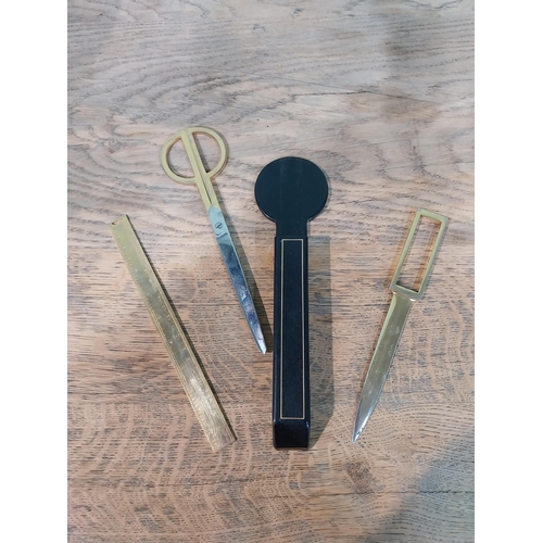 19th C. Dressmaker's scissor set in leather case. {28 cm H x 10 cm D}.