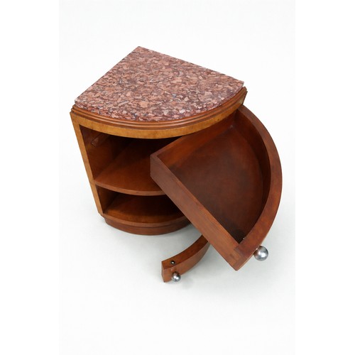 Pair of good quality Art Deco burr walnut bedside lockers with marble ...