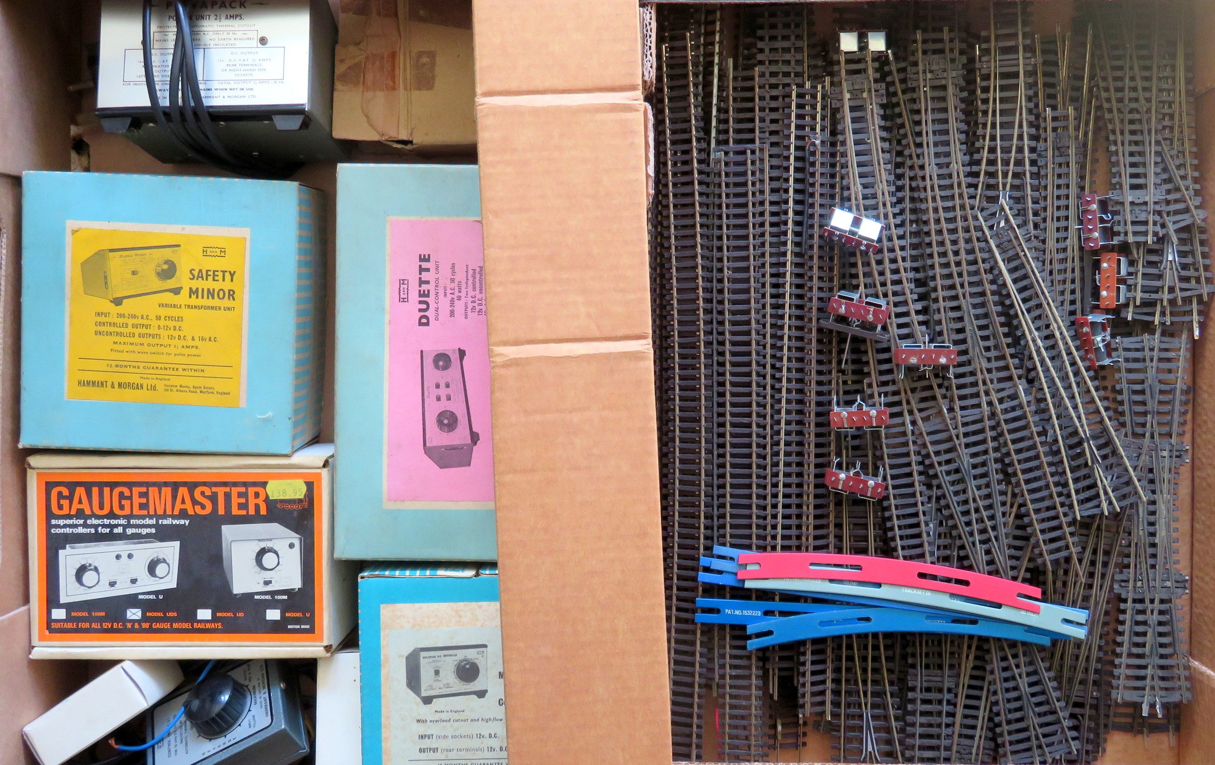 GAUGEMASTER / PECO / H&M 00 gauge Track, Transformers, Controllers and ...