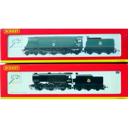 HORNBY 00 gauge Locos comprising: R2221 Battle of Britain Class 4-6-2 ...