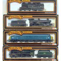 MAINLINE 00 gauge Locos comprising: 37-040 Class 45/0 1Co-Co1 Diesel ...