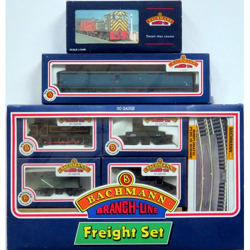 BACHMANN 00 gauge comprising: 30-200 Branch Line Freight Set containing ...