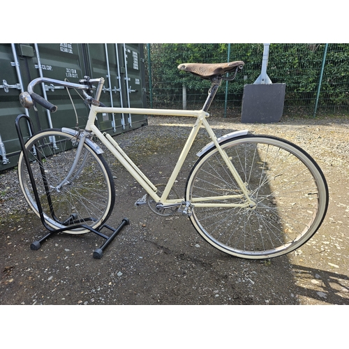 Vintage Raleigh Single Speed Racing Bicycle, Cream Paint. Single Speed ...